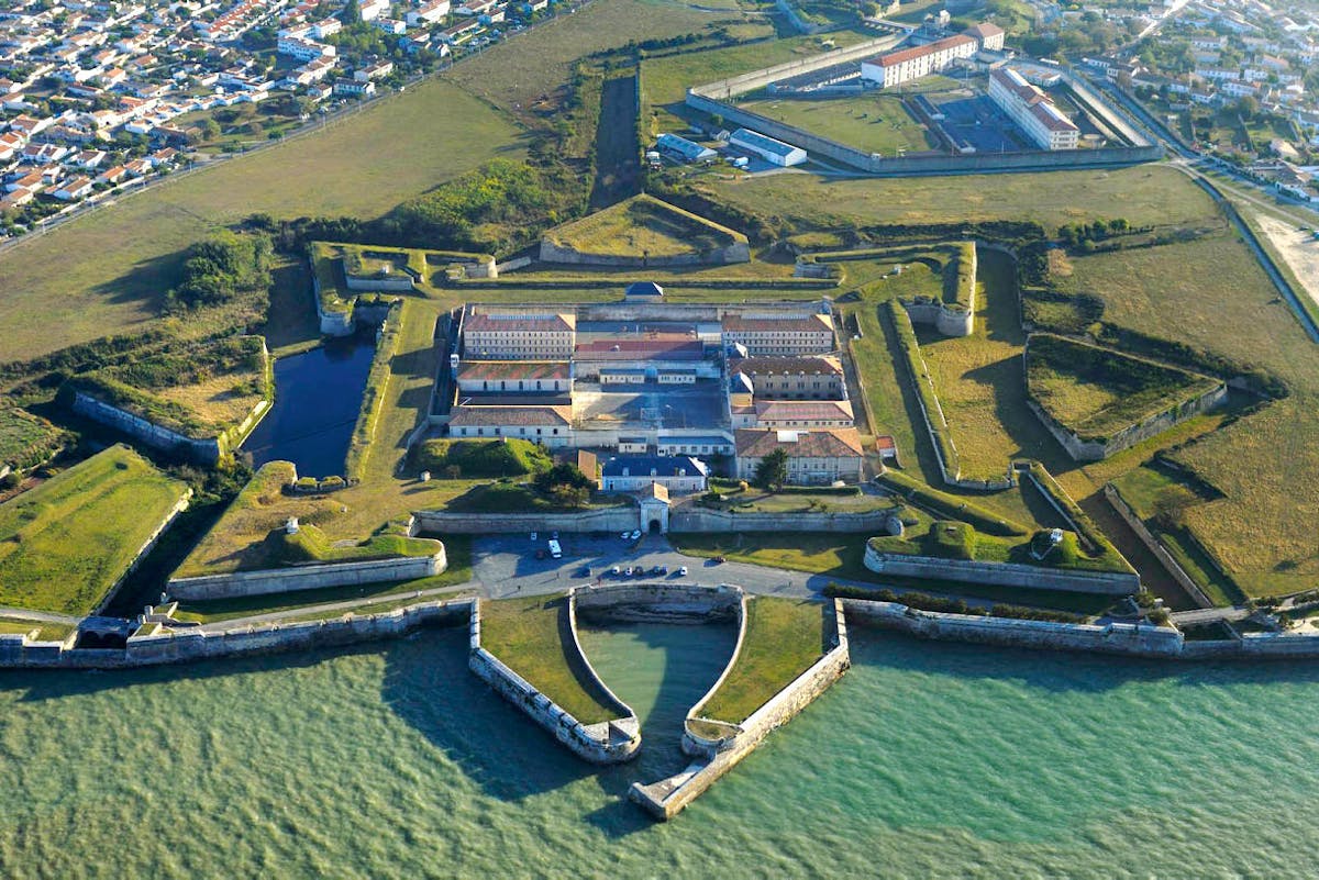 Fortification Vauban : les 10 plus belles constructions | Détours en France